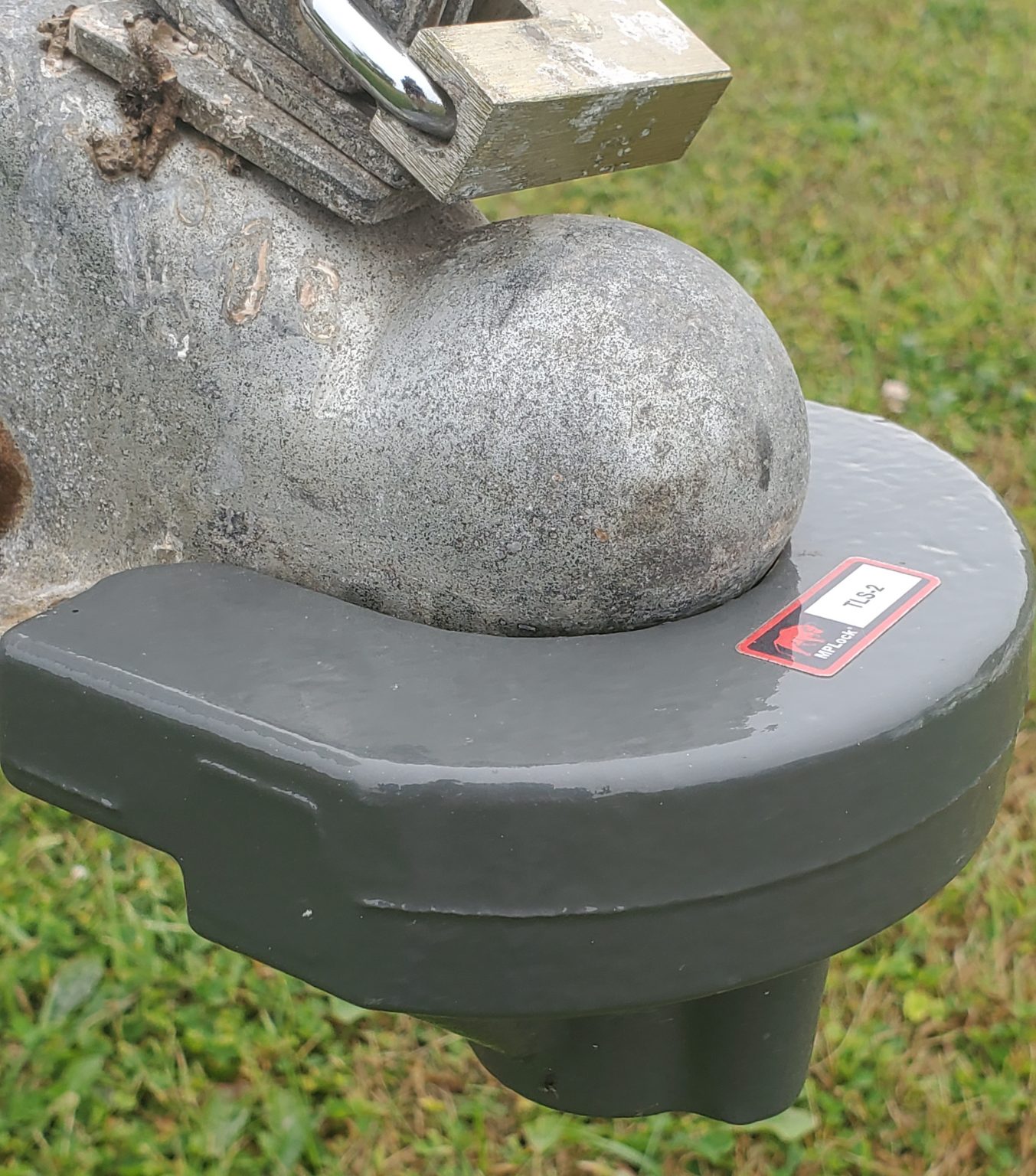 Best Way to Secure a Trailer from Theft - Security King Store